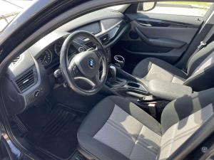 Black BMW X1 2012 in Kaunas, with an engine capacity of 2.00 L and mileage of 228 thousand km for 4650 €, photo 9 on AUTOMOTO.COM.LV