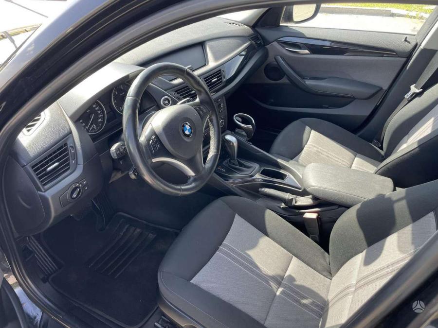 Black BMW X1 2012 in Kaunas, with an engine capacity of 2.00 L and mileage of 228 thousand km for 4650 €, photo 9 on AUTOMOTO.COM.LV