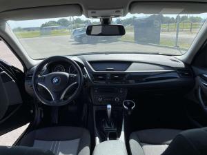 Black BMW X1 2012 in Kaunas, with an engine capacity of 2.00 L and mileage of 228 thousand km for 4650 €, photo 13 on AUTOMOTO.COM.LV