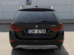 Melns BMW X1 2012 Jelgava, ar dzinēja tilpumu 2.00 L un nobraukumu 0 tūkst. km par 5700 €, foto 5 vietnē AUTOMOTO.COM.LV