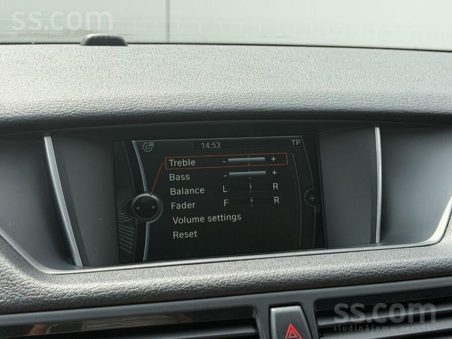Melns BMW X1 2012 Jelgava, ar dzinēja tilpumu 2.00 L un nobraukumu 0 tūkst. km par 5700 €, foto 18 vietnē AUTOMOTO.COM.LV