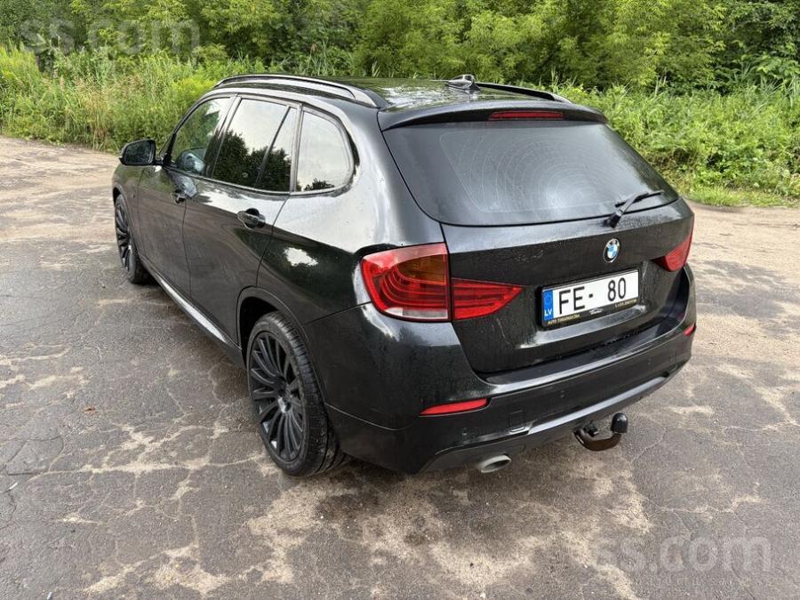 Melns BMW X1 2012 Rīga, ar dzinēja tilpumu 2.00 L un nobraukumu 310 tūkst. km par 10495 €, foto 6 vietnē AUTOMOTO.COM.LV