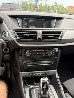 Melns BMW X1 2012 Rīga, ar dzinēja tilpumu 2.00 L un nobraukumu 310 tūkst. km par 10495 €, foto 14 vietnē AUTOMOTO.COM.LV