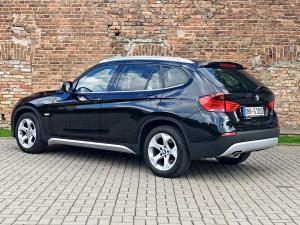 Black BMW X1 2012 in Kedainiai, with an engine capacity of 2.00 L and mileage of 191 thousand km for 7299 €, photo 9 on AUTOMOTO.COM.LV
