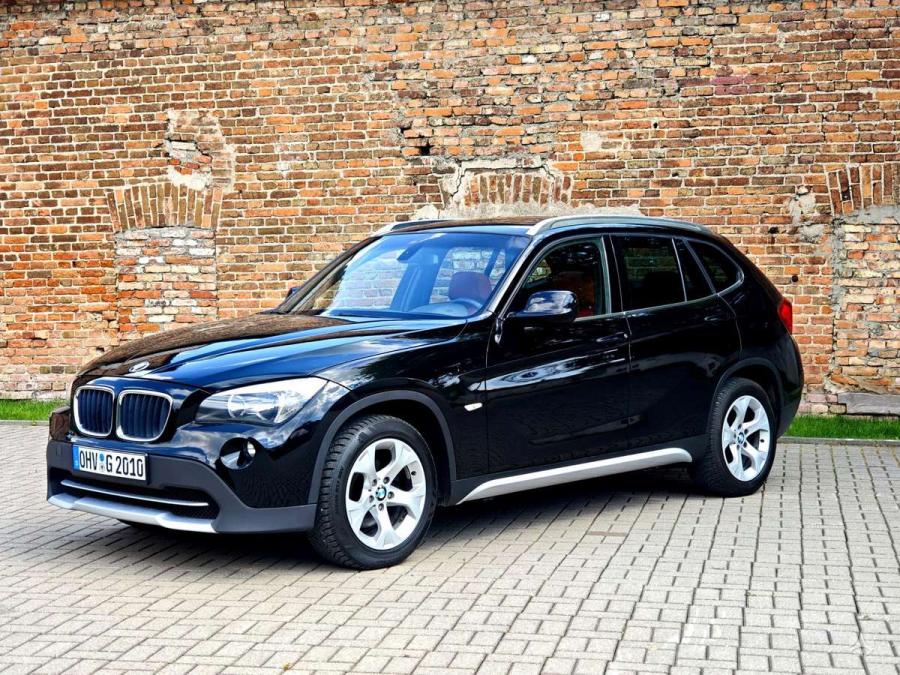 Black BMW X1 2012 in Kedainiai, with an engine capacity of 2.00 L and mileage of 191 thousand km for 7299 €, photo 19 on AUTOMOTO.COM.LV