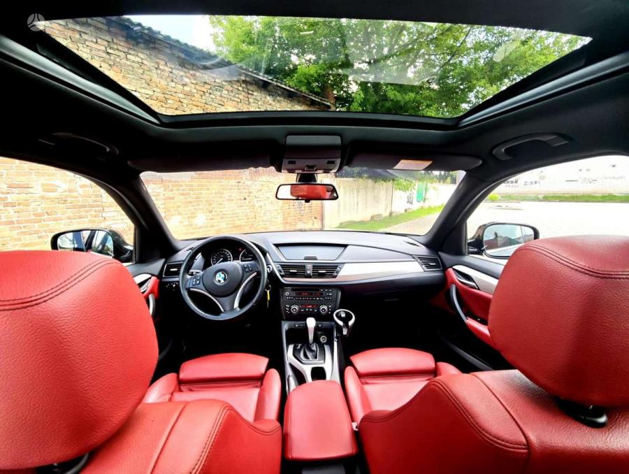 Black BMW X1 2012 in Kedainiai, with an engine capacity of 2.00 L and mileage of 191 thousand km for 7299 €, photo 20 on AUTOMOTO.COM.LV