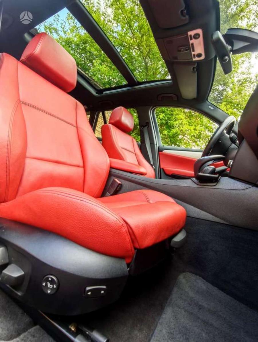 Black BMW X1 2012 in Kedainiai, with an engine capacity of 2.00 L and mileage of 191 thousand km for 7299 €, photo 23 on AUTOMOTO.COM.LV