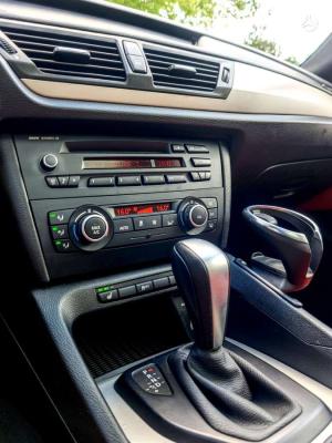 Black BMW X1 2012 in Kedainiai, with an engine capacity of 2.00 L and mileage of 191 thousand km for 7299 €, photo 30 on AUTOMOTO.COM.LV