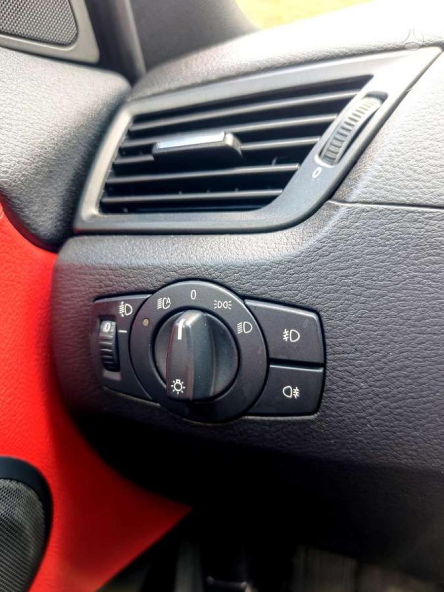 Black BMW X1 2012 in Kedainiai, with an engine capacity of 2.00 L and mileage of 191 thousand km for 7299 €, photo 37 on AUTOMOTO.COM.LV