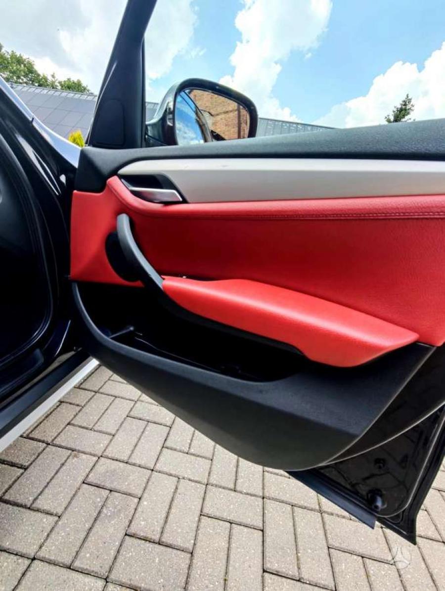 Black BMW X1 2012 in Kedainiai, with an engine capacity of 2.00 L and mileage of 191 thousand km for 7299 €, photo 39 on AUTOMOTO.COM.LV
