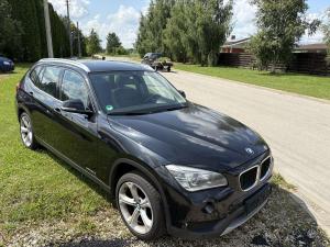 Melns BMW X1 2012 Mažeikiai, ar dzinēja tilpumu 2.00 L un nobraukumu 266 tūkst. km par 3499 €, foto  vietnē AUTOMOTO.COM.LV