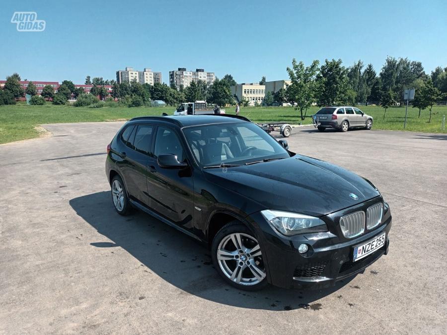Black BMW X1 2012 in Telschi, with an engine capacity of 2.00 L and mileage of 243 thousand km for 7700 €, photo 1 on AUTOMOTO.COM.LV