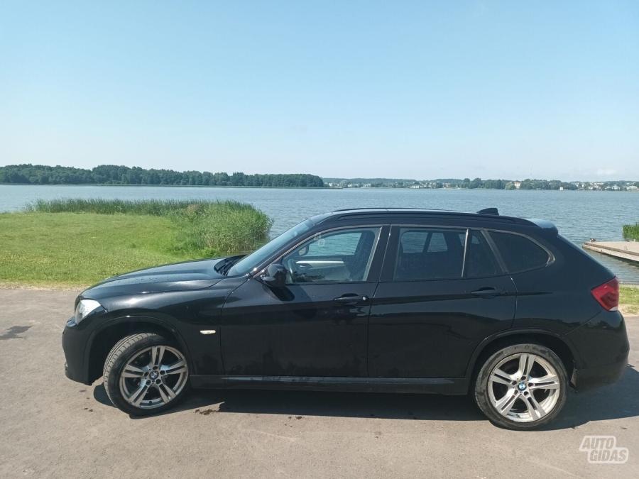 Black BMW X1 2012 in Telschi, with an engine capacity of 2.00 L and mileage of 243 thousand km for 7700 €, photo 5 on AUTOMOTO.COM.LV