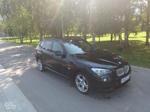 Black BMW X1 2012 in Telschi, with an engine capacity of 2.00 L and mileage of 243 thousand km for 7700 €, photo 11 on AUTOMOTO.COM.LV