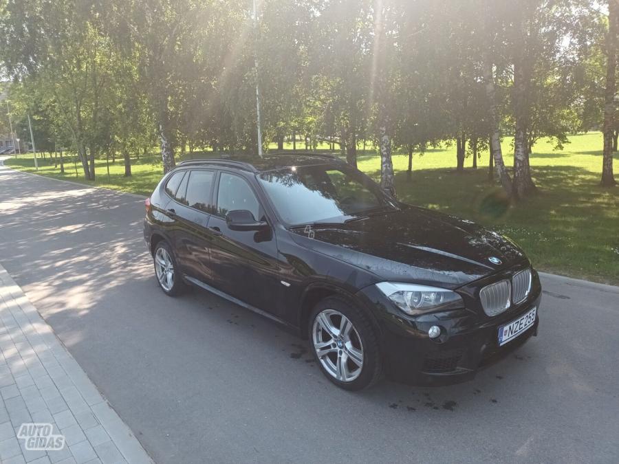 Black BMW X1 2012 in Telschi, with an engine capacity of 2.00 L and mileage of 243 thousand km for 7700 €, photo 11 on AUTOMOTO.COM.LV
