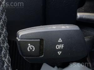 Black BMW X1 2012 in Riga, with an engine capacity of 2.00 L and mileage of 295 thousand km for 7500 €, photo 10 on AUTOMOTO.COM.LV