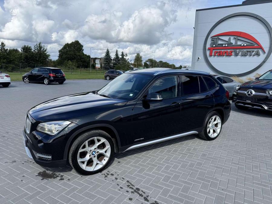 Black BMW X1 2012 in Telschi, with an engine capacity of 2.00 L and mileage of 245 thousand km for 8800 €, photo 3 on AUTOMOTO.COM.LV