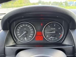 Black BMW X1 2012 in Telschi, with an engine capacity of 2.00 L and mileage of 245 thousand km for 8800 €, photo 38 on AUTOMOTO.COM.LV