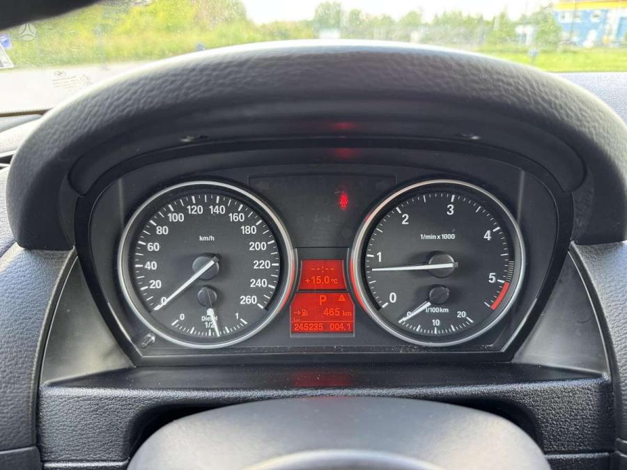 Black BMW X1 2012 in Telschi, with an engine capacity of 2.00 L and mileage of 245 thousand km for 8800 €, photo 38 on AUTOMOTO.COM.LV