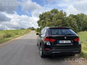 Melns BMW X1 2012 Daugavpils, ar dzinēja tilpumu 2.00 L un nobraukumu 218 tūkst. km par 8200 €, foto 14 vietnē AUTOMOTO.COM.LV