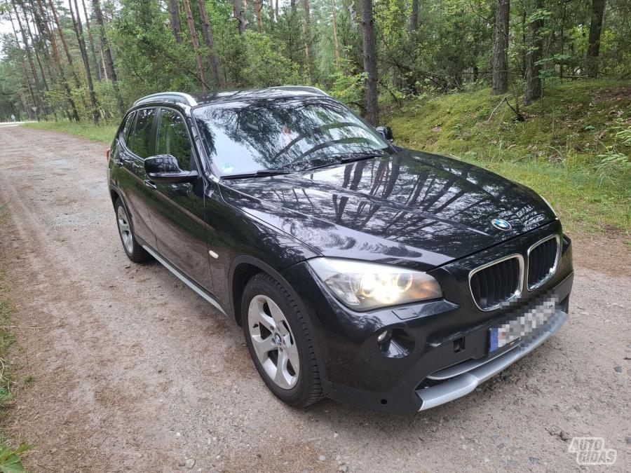 Black BMW X1 2012 in Druskininkai, with an engine capacity of 2.00 L and mileage of 301 thousand km for 4350 €, photo 3 on AUTOMOTO.COM.LV