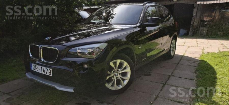Black BMW X1 2012 in Jelgava, with an engine capacity of 2.00 L and mileage of 250 thousand km for 7500 €, photo 1 on AUTOMOTO.COM.LV