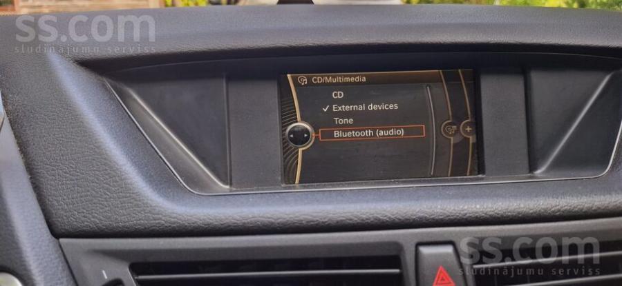 Black BMW X1 2012 in Jelgava, with an engine capacity of 2.00 L and mileage of 250 thousand km for 7500 €, photo 13 on AUTOMOTO.COM.LV