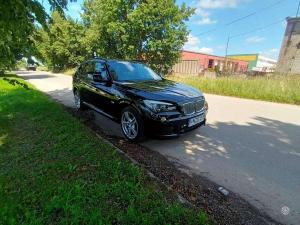 Black BMW X1 2012 in Telschi, with an engine capacity of 2.00 L and mileage of 246 thousand km for 7750 €, photo 27 on AUTOMOTO.COM.LV