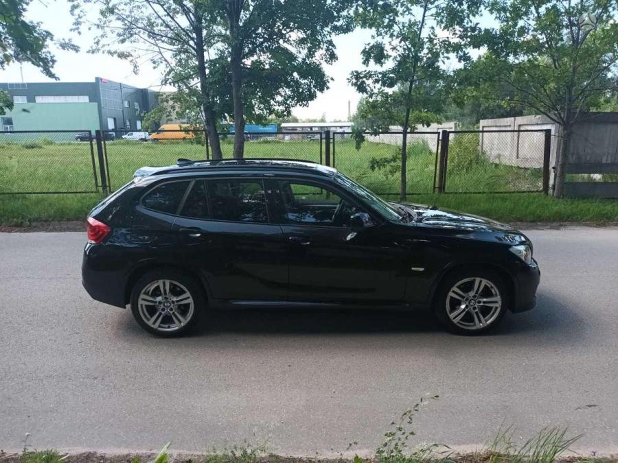 Black BMW X1 2012 in Telschi, with an engine capacity of 2.00 L and mileage of 246 thousand km for 7750 €, photo 36 on AUTOMOTO.COM.LV