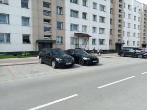 Black BMW X1 2012 in Telschi, with an engine capacity of 2.00 L and mileage of 246 thousand km for 7750 €, photo 52 on AUTOMOTO.COM.LV