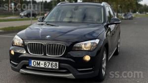 Black BMW X1 2012 in Riga, with an engine capacity of 2.00 L and mileage of 0 thousand km for 6750 €, photo 3 on AUTOMOTO.COM.LV