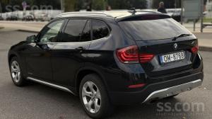 Black BMW X1 2012 in Riga, with an engine capacity of 2.00 L and mileage of 0 thousand km for 6750 €, photo 6 on AUTOMOTO.COM.LV