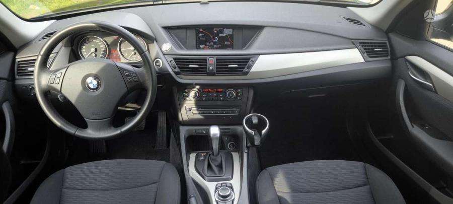 Black BMW X1 2012 in Kaunas, with an engine capacity of 2.00 L and mileage of 218 thousand km for 7300 €, photo 5 on AUTOMOTO.COM.LV