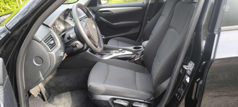 Black BMW X1 2012 in Kaunas, with an engine capacity of 2.00 L and mileage of 218 thousand km for 7300 €, photo 7 on AUTOMOTO.COM.LV