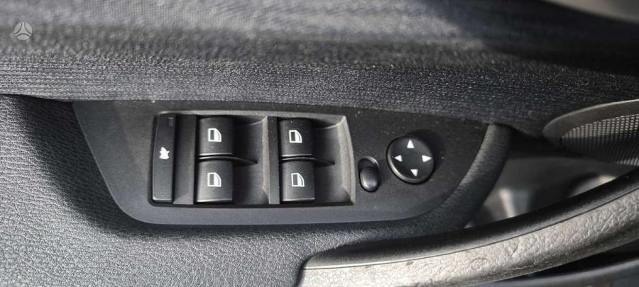 Black BMW X1 2012 in Kaunas, with an engine capacity of 2.00 L and mileage of 218 thousand km for 7300 €, photo 29 on AUTOMOTO.COM.LV