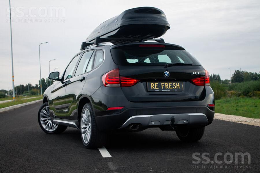 Black BMW X1 2012 in Jelgava, with an engine capacity of 2.00 L and mileage of 252 thousand km for 9200 €, photo 5 on AUTOMOTO.COM.LV
