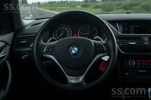 Black BMW X1 2012 in Jelgava, with an engine capacity of 2.00 L and mileage of 252 thousand km for 9200 €, photo 11 on AUTOMOTO.COM.LV