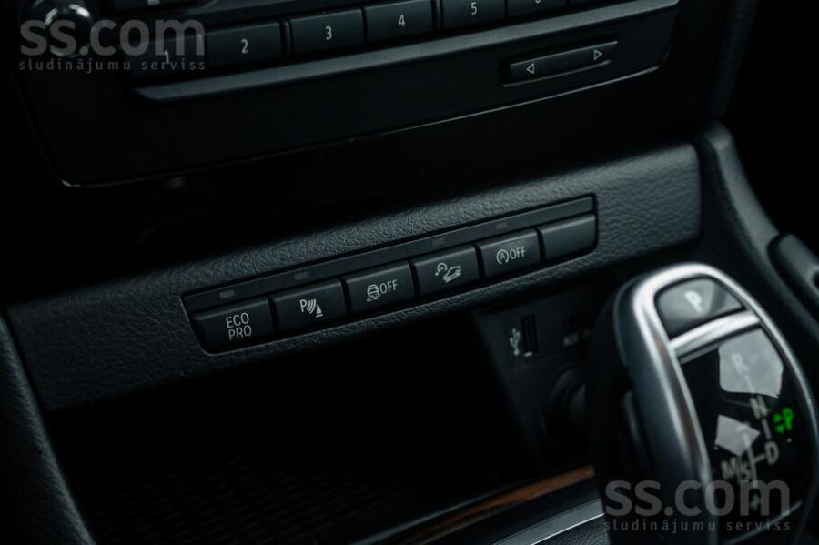 Black BMW X1 2012 in Jelgava, with an engine capacity of 2.00 L and mileage of 252 thousand km for 9200 €, photo 19 on AUTOMOTO.COM.LV