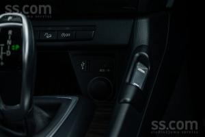 Black BMW X1 2012 in Jelgava, with an engine capacity of 2.00 L and mileage of 252 thousand km for 9200 €, photo 20 on AUTOMOTO.COM.LV