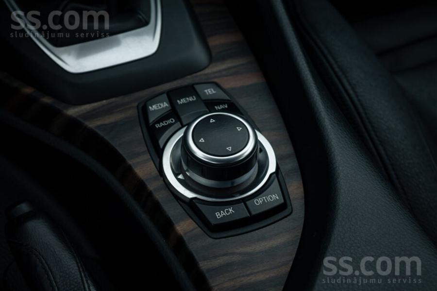 Black BMW X1 2012 in Jelgava, with an engine capacity of 2.00 L and mileage of 252 thousand km for 9200 €, photo 21 on AUTOMOTO.COM.LV