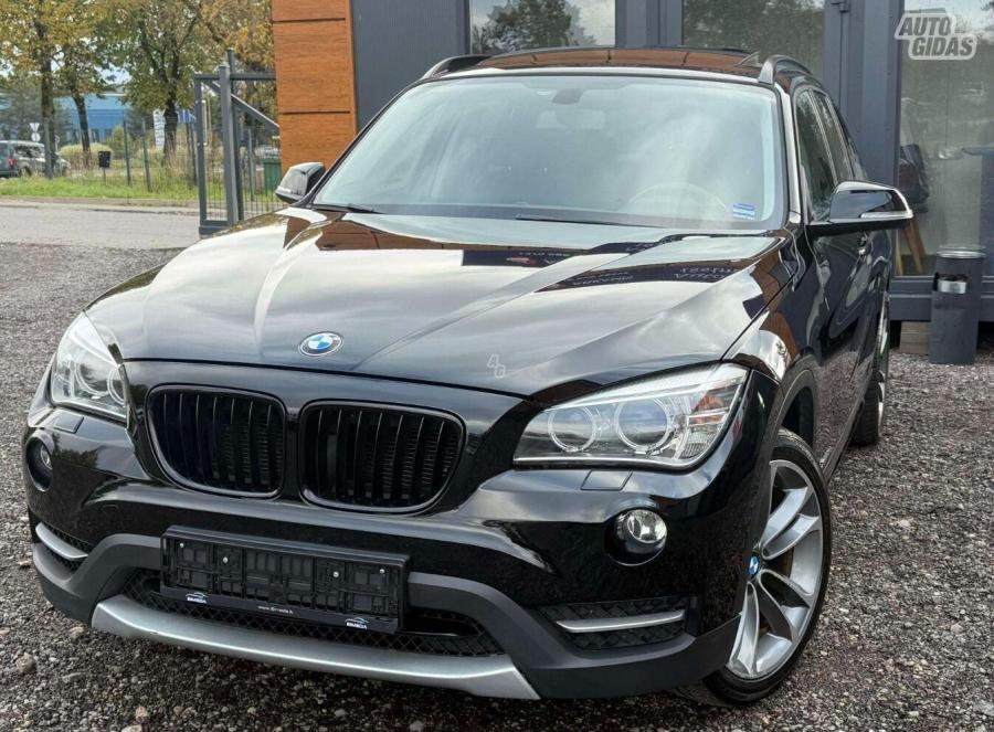 Melns BMW X1 2012 Kauņa, ar dzinēja tilpumu 2.00 L un nobraukumu 200 tūkst. km par 7150 €, foto 1 vietnē AUTOMOTO.COM.LV