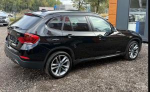 Melns BMW X1 2012 Kauņa, ar dzinēja tilpumu 2.00 L un nobraukumu 200 tūkst. km par 7150 €, foto 4 vietnē AUTOMOTO.COM.LV