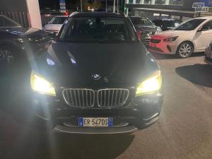 Melns BMW X1 2013 Panevēža, ar dzinēja tilpumu 2.00 L un nobraukumu 295 tūkst. km par 7199 €, foto  vietnē AUTOMOTO.COM.LV