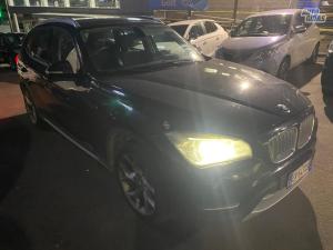 Black BMW X1 2013 in Panevezys, with an engine capacity of 2.00 L and mileage of 295 thousand km for 7199 €, photo 3 on AUTOMOTO.COM.LV