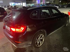 Black BMW X1 2013 in Panevezys, with an engine capacity of 2.00 L and mileage of 295 thousand km for 7199 €, photo 7 on AUTOMOTO.COM.LV