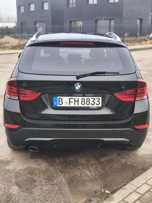 Black BMW X1 2013 in Kaunas, with an engine capacity of 2.00 L and mileage of 249 thousand km for 8250 €, photo 7 on AUTOMOTO.COM.LV