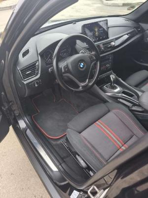 Black BMW X1 2013 in Kaunas, with an engine capacity of 2.00 L and mileage of 249 thousand km for 8250 €, photo 8 on AUTOMOTO.COM.LV