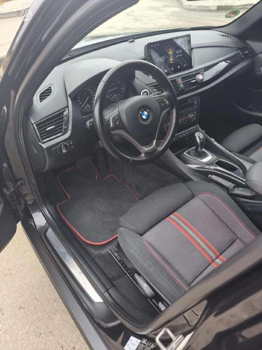 Black BMW X1 2013 in Kaunas, with an engine capacity of 2.00 L and mileage of 249 thousand km for 8250 €, photo 8 on AUTOMOTO.COM.LV