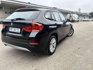 Black BMW X1 2013 in Kelme, with an engine capacity of 2.00 L and mileage of 261 thousand km for 6400 €, photo 7 on AUTOMOTO.COM.LV