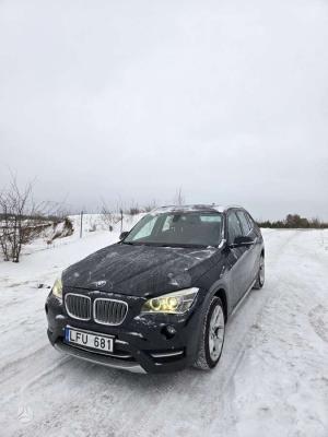 Black BMW X1 2013 in Vilnius, with an engine capacity of 2.00 L and mileage of 268 thousand km for 10500 €, photo  on AUTOMOTO.COM.LV